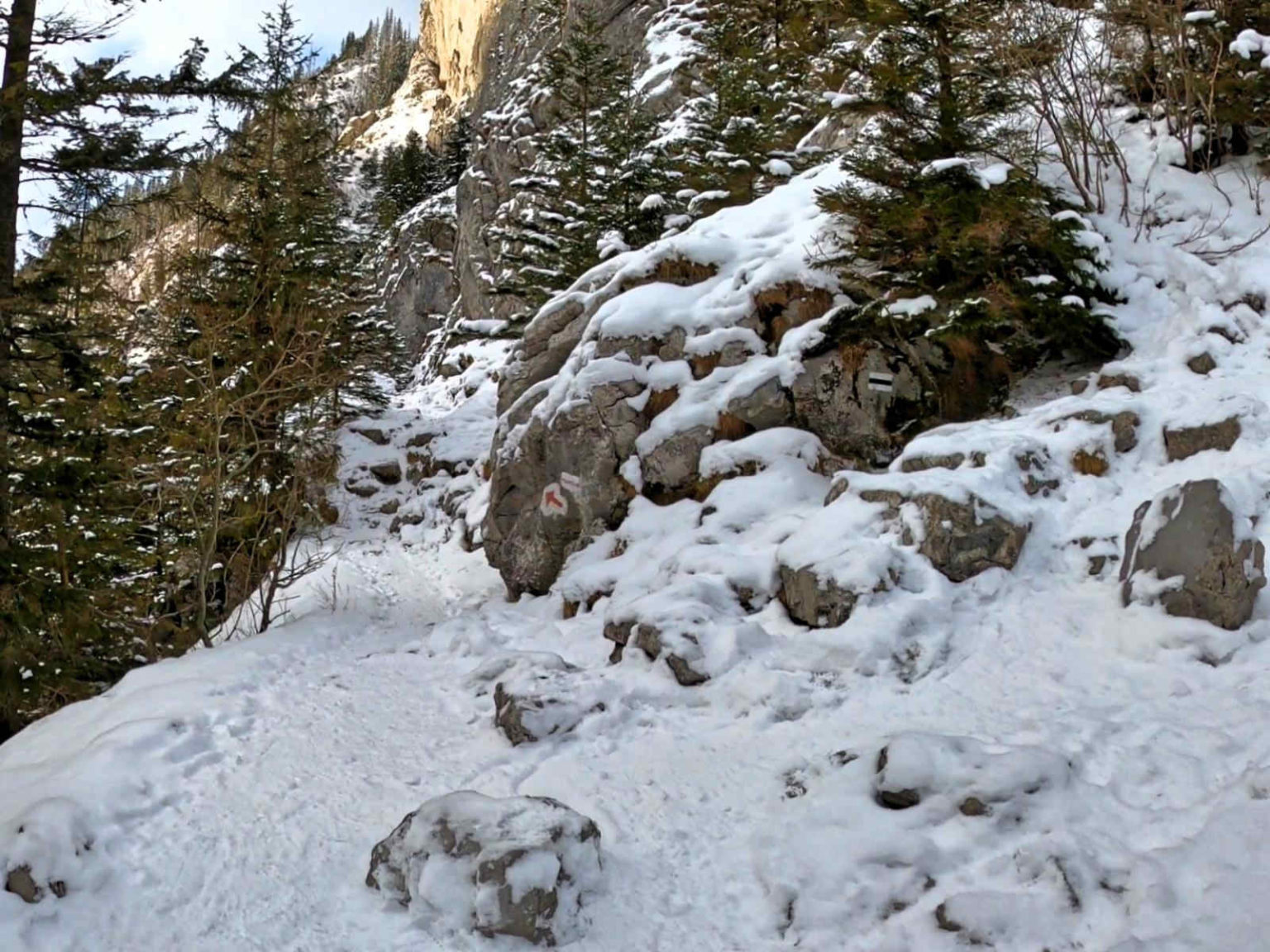 Jaskinia Raptawicka, Obłazkowa i Mylna zimą – ProjektyPrzygodowe